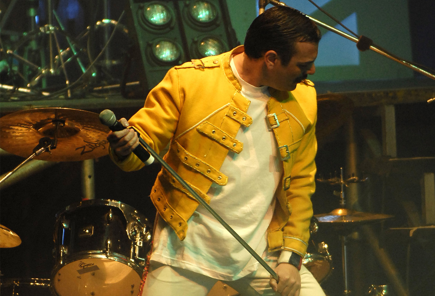 Dr. Queen Presenta su tour “1986” • 7600 online